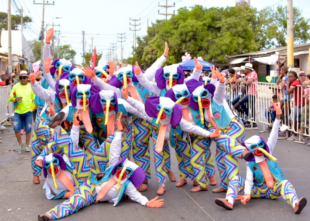 ¡Desfile del Rey Momo, una celebración por lo alto! - Carnaval de ...