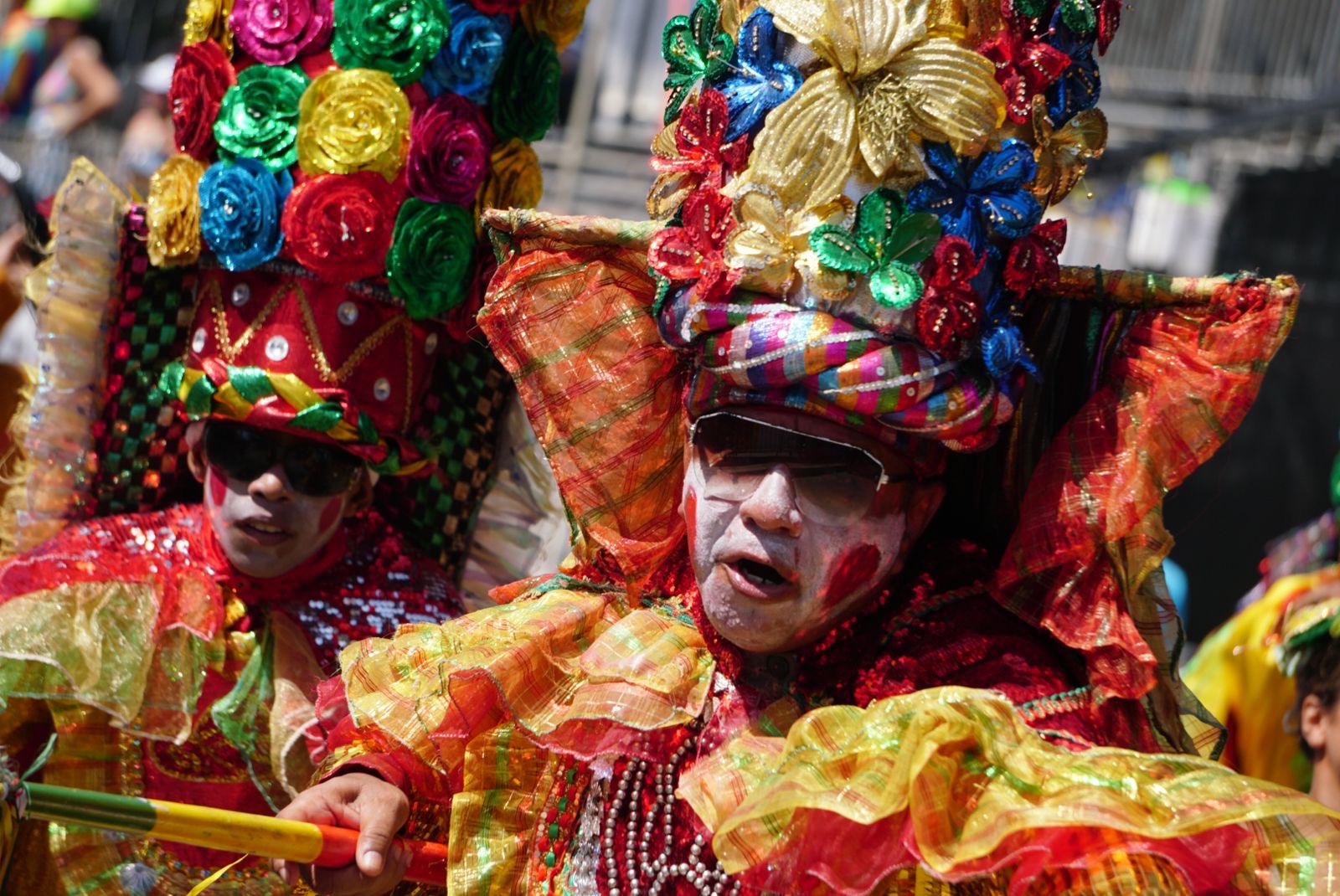 Una parada tradicional llena de folclor y alegría - Carnaval de ...